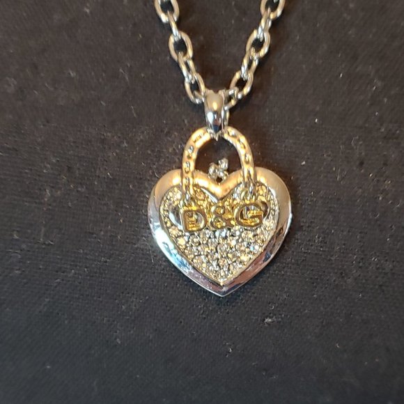 Dolce & Gabbana | Jewelry | Dolce Gabbana Rhinestone Heart Necklace ...